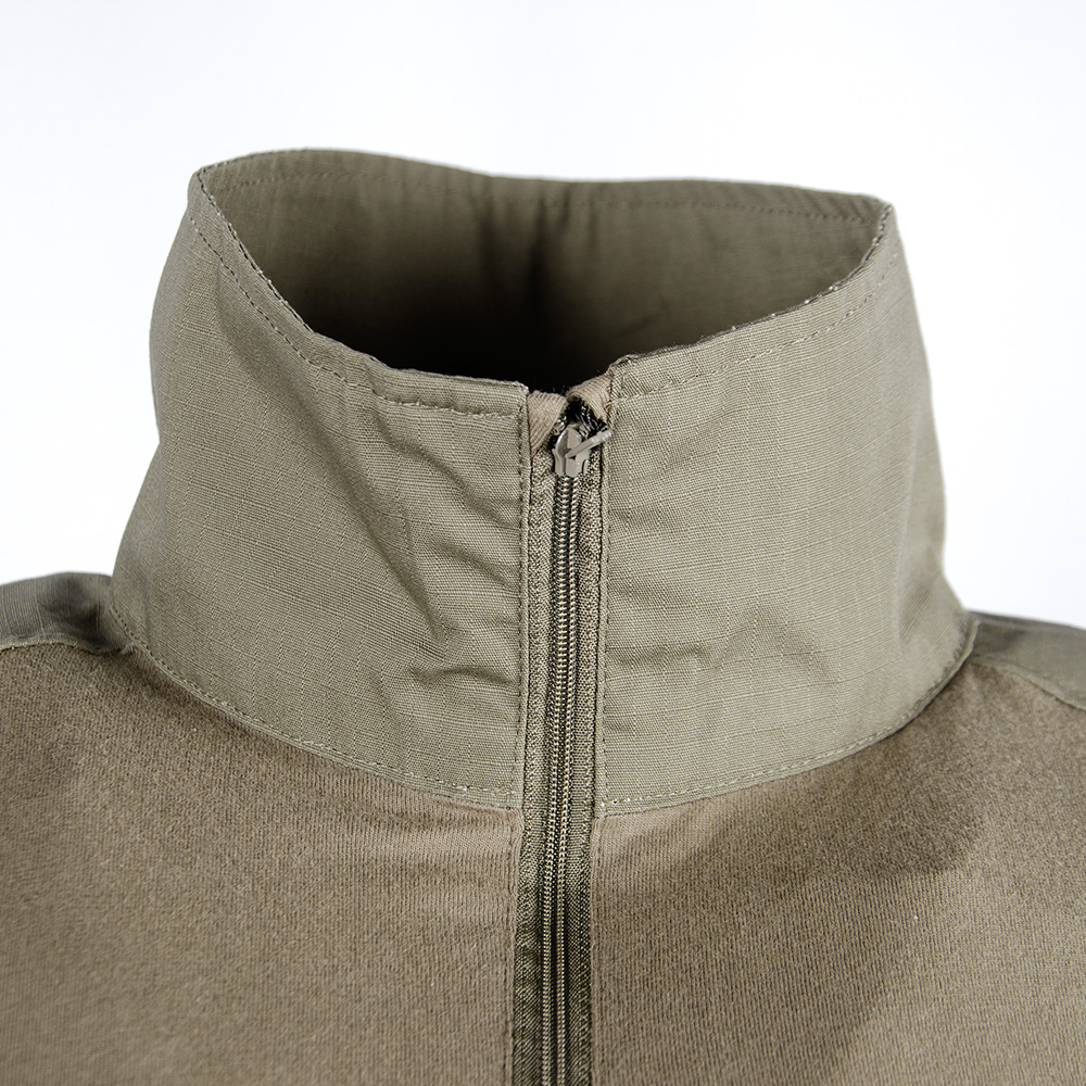 Yellow-green simple military uniform